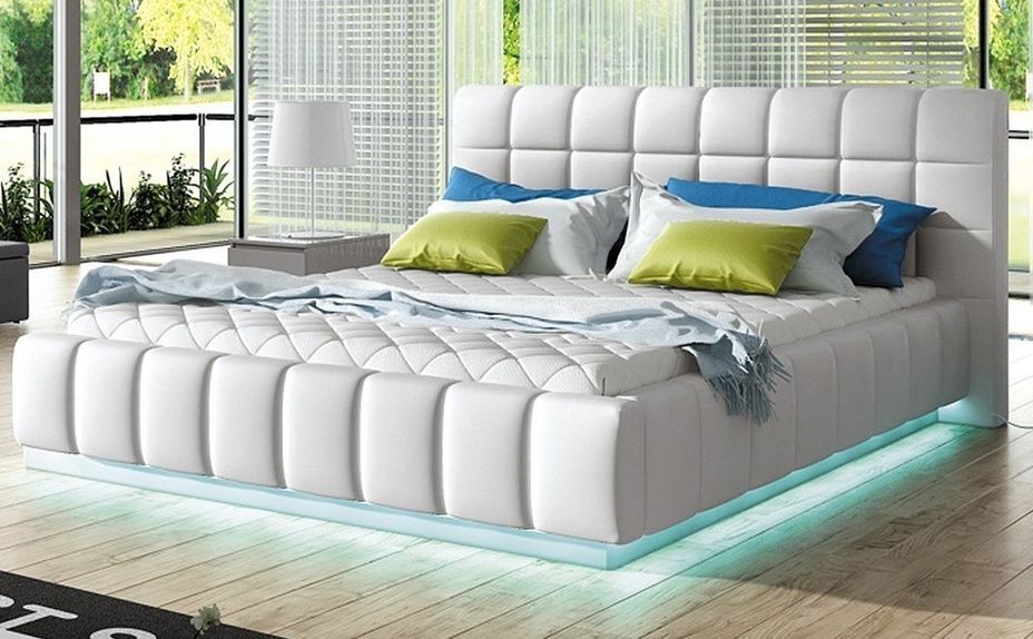 Lit moderne capitonné noir à Led Kopa 160 | LesTendances.fr